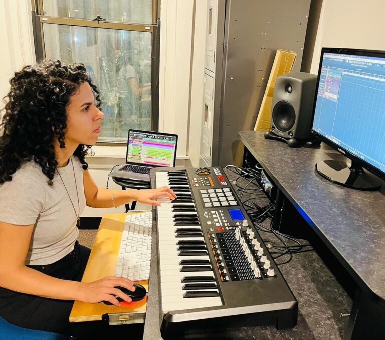 Conheça Hannah Cabral: pianista pernambucana brilha em Hollywood - Boa ...